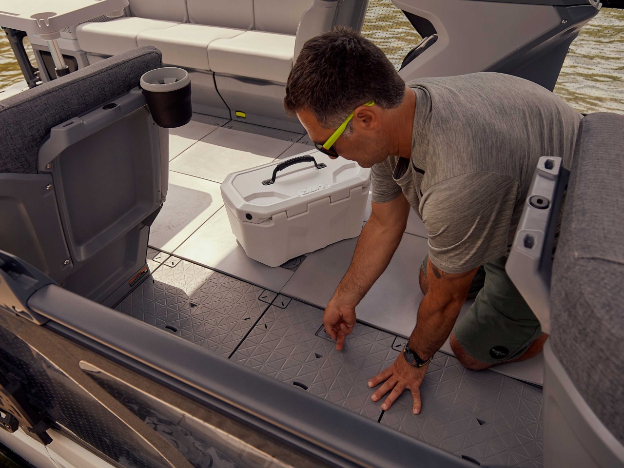 South East Marine & Motorcycles | Switch Modular Deck